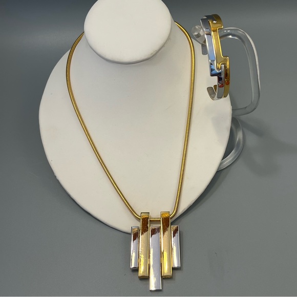 Avon | Jewelry | Vintage Avon Metal Necklace Bracelet Set Super Stylish ...